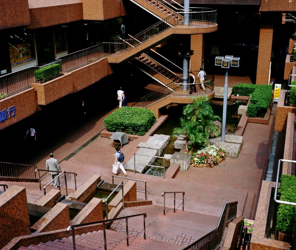 Mami Iwasaki “ONE PLACE” | 1998 Excellence Award winning work | Canon ...